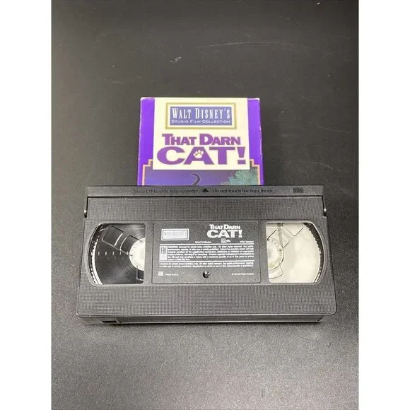 Disney | Other | Walt Disney Pictures Movie That Darn Cat Hayley Hills ...